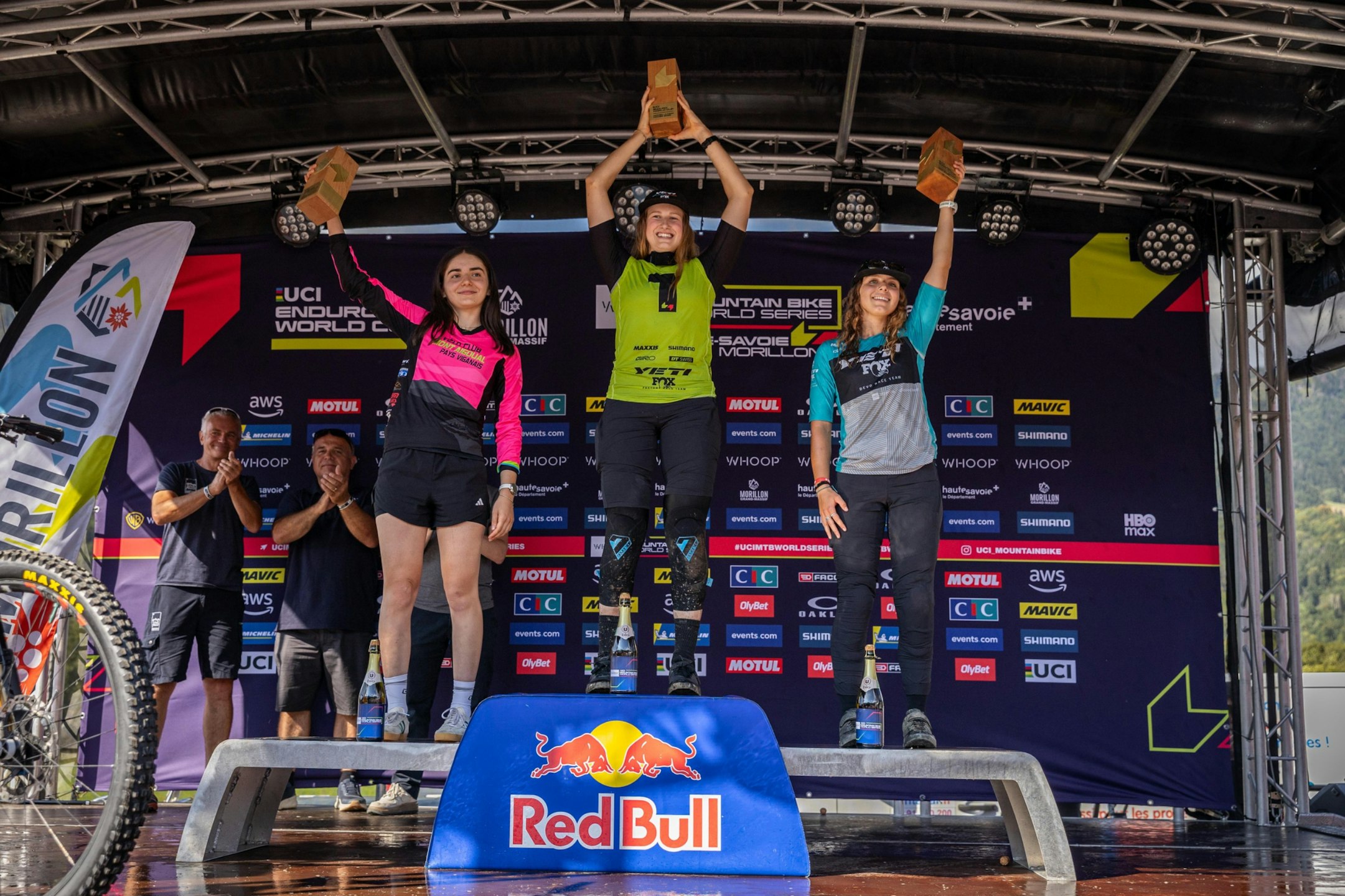 Lacey Adams claims dream UCI Mountain Bike EDR World Series crown | AusCycling